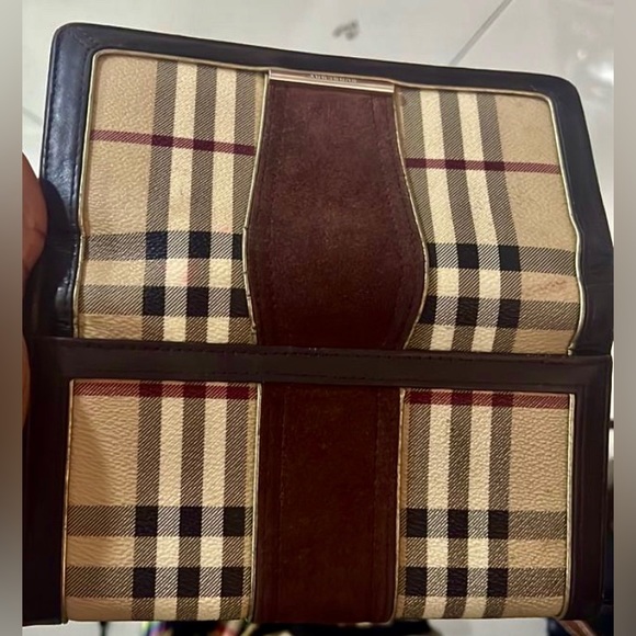 Burberry | Bags | Pre Owned Authentic Vintage Burberry Wallet | Poshmark